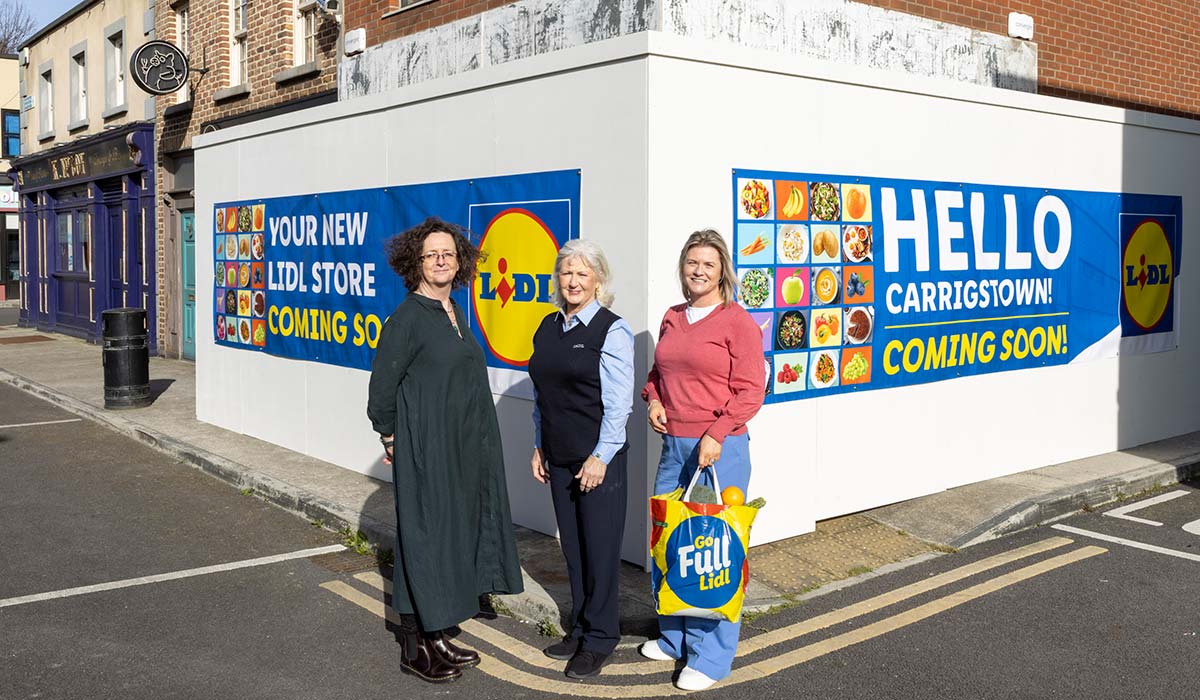 Confused shopper tries to enter Lidl on Fair City set after spotting it ...