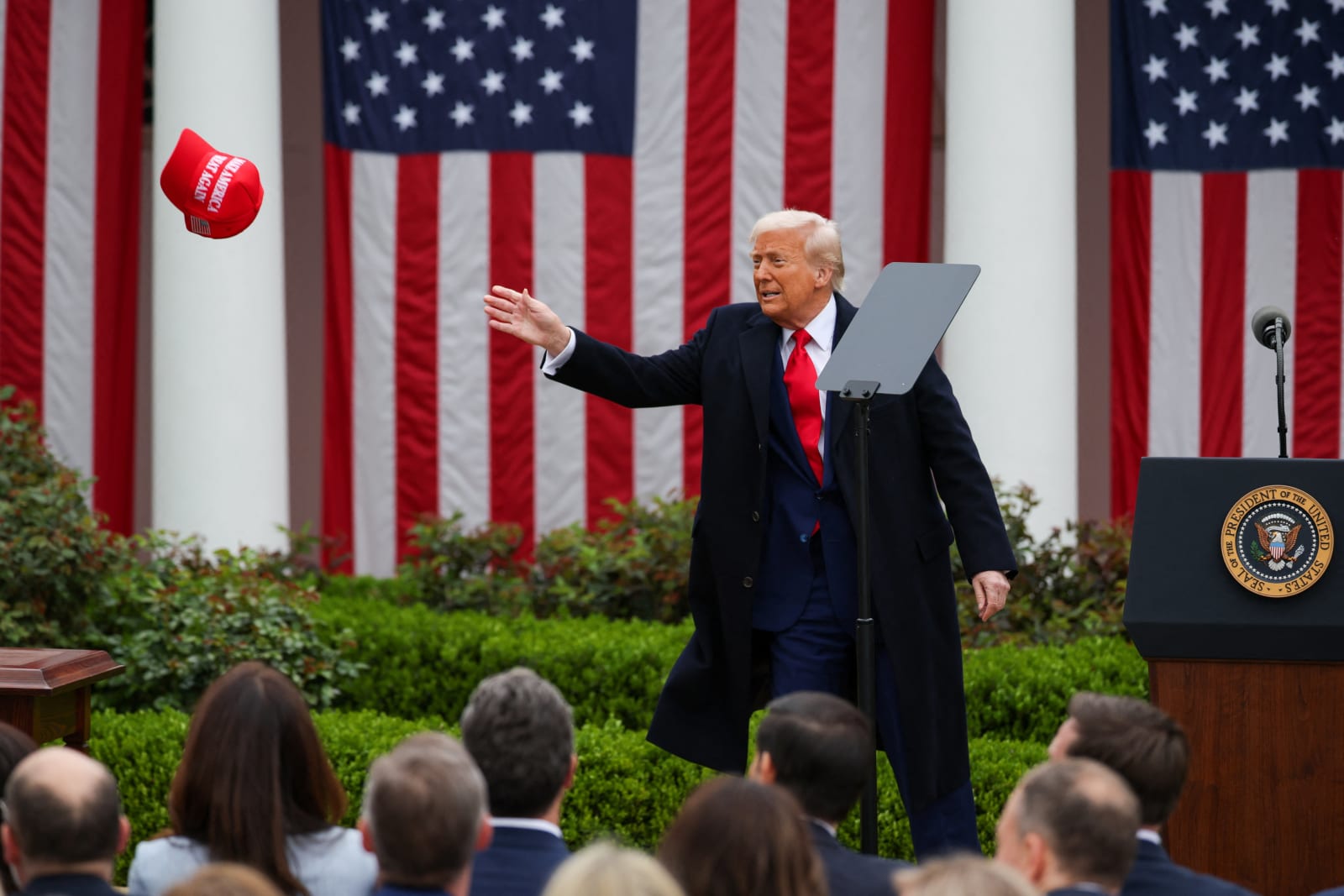 Trump admin's new announcement was a 'blinking red light' for MAGA: analyst