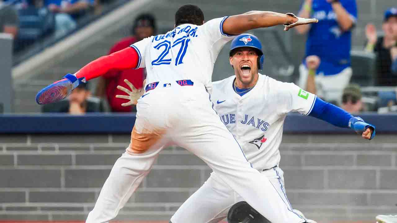 Blue Jays do all the little things in win over Yankees to cap record ...