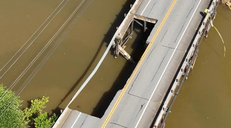 No injuries reported after bridge collapses in Pickens Co.