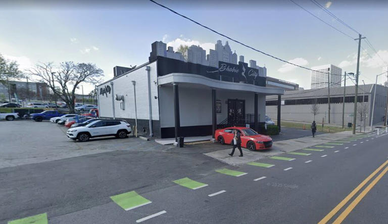 Ex-NFLPA head charged union for visit to Magic City strip club in ...