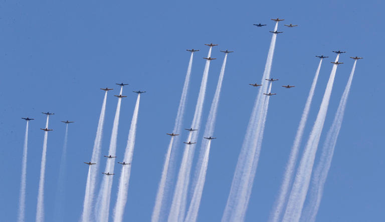 Your weekend guide to EAA AirVenture Oshkosh, from airshows to forums ...