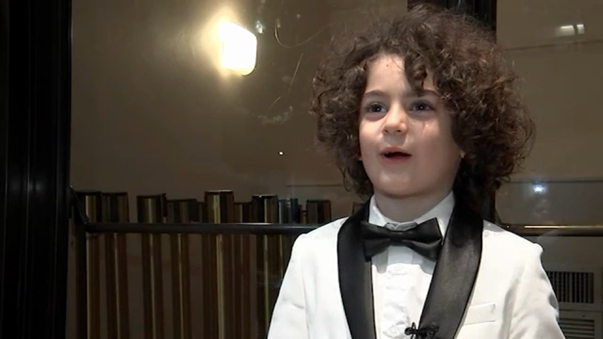 5-year-old prodigy from LA becomes one of the youngest to perform at ...
