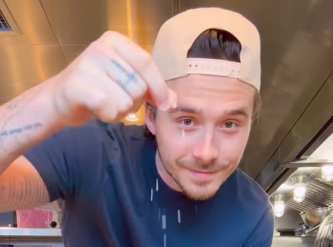 Brooklyn Beckham baffles fans with odd cooking hack