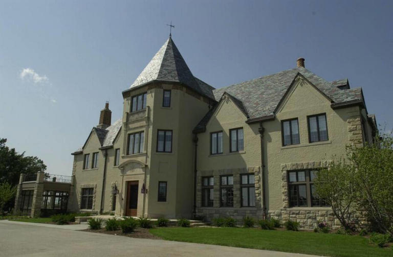 Who's running for governor of Kansas in 2026? Meet the 11 candidates so far