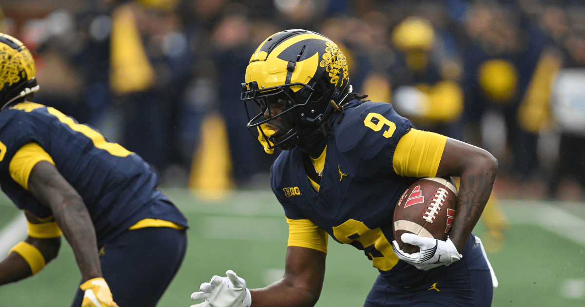 Michigan injury updates: Rod Moore ’85 percent,’ Davis Warren ‘ahead of ...