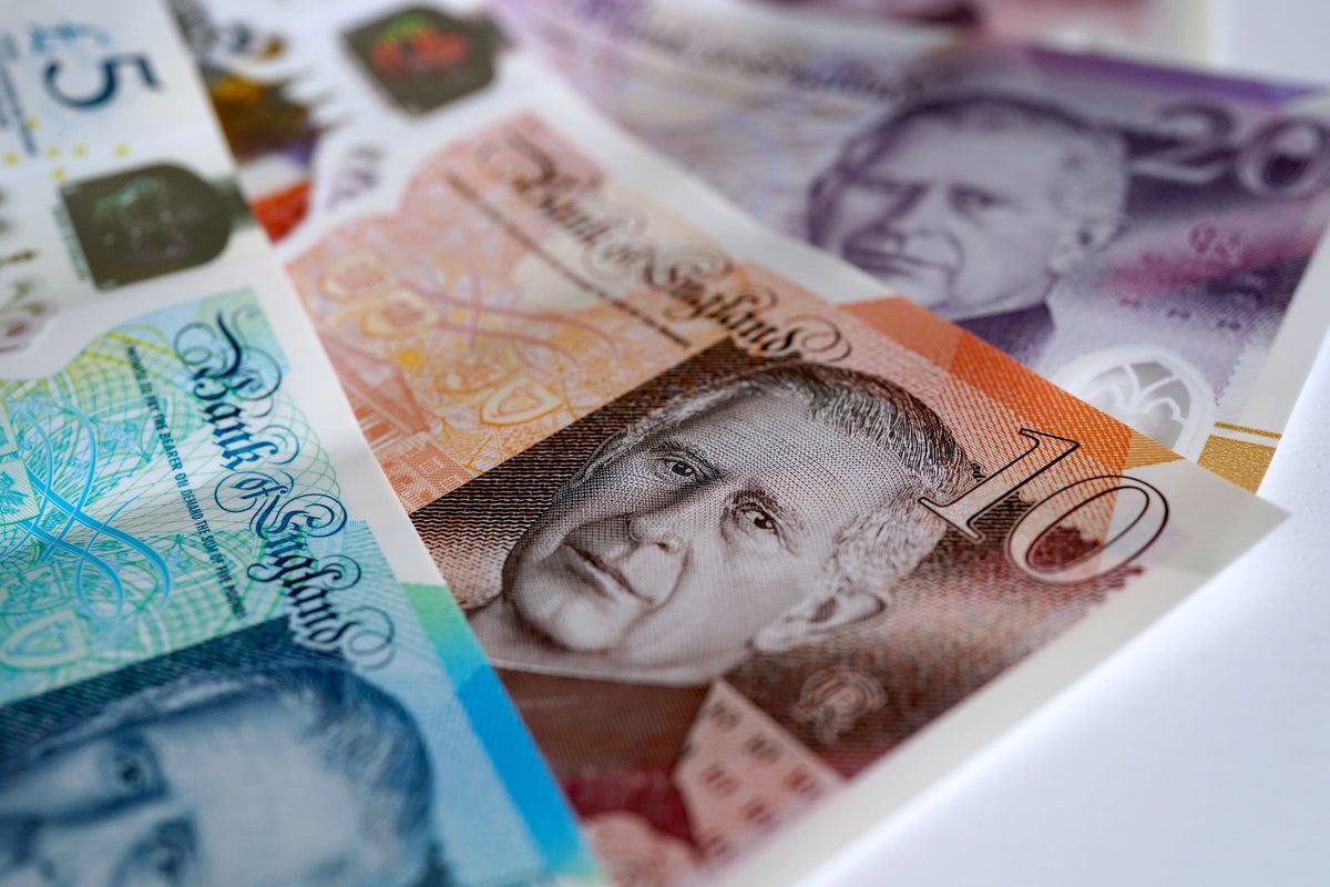 HMRC warns 3.3 million taxpayers have days left to avoid £100 fine