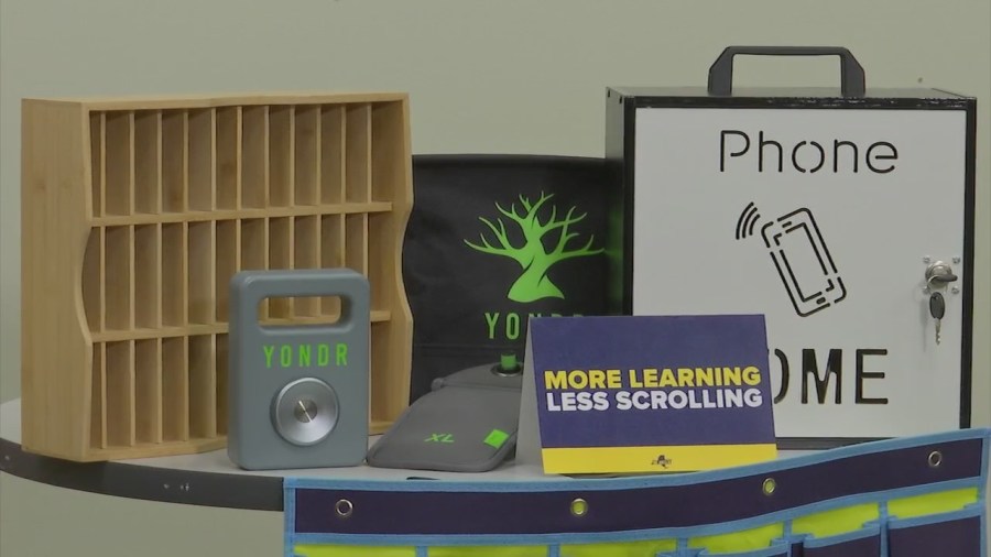 Local schools talk distraction free classrooms with Gov. Hochul