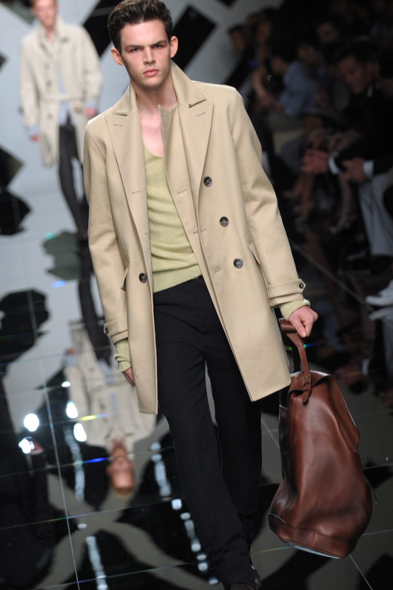 Tom Nicon, the model who gave his life to spark a (quickly closed ...