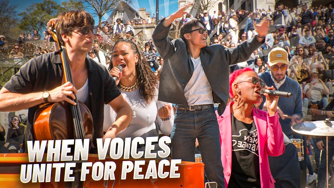Musicians and Singers Join in Public Flashmob Performance for Peace in Paris