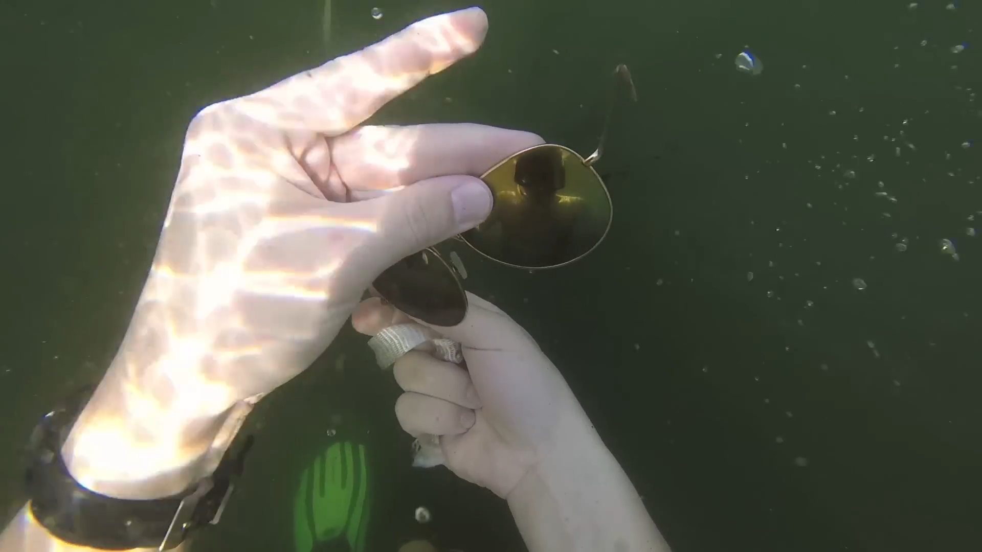 Found Ray Bans, Dive Gear & CASH While Diving in the River
