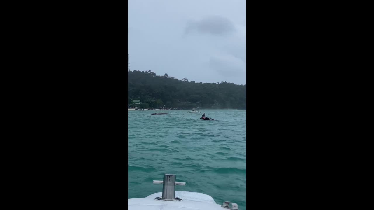 Crew rescued from overturned boats off coast of southern Thailand