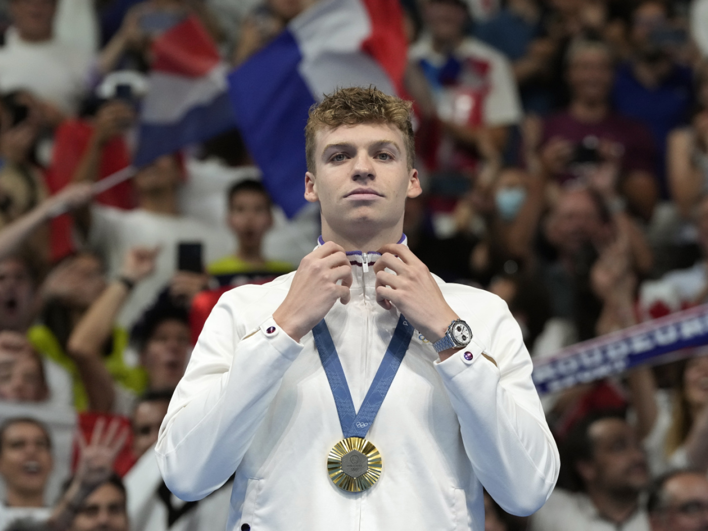 Léon Marchand renonce aux 200 m brasse et papillon