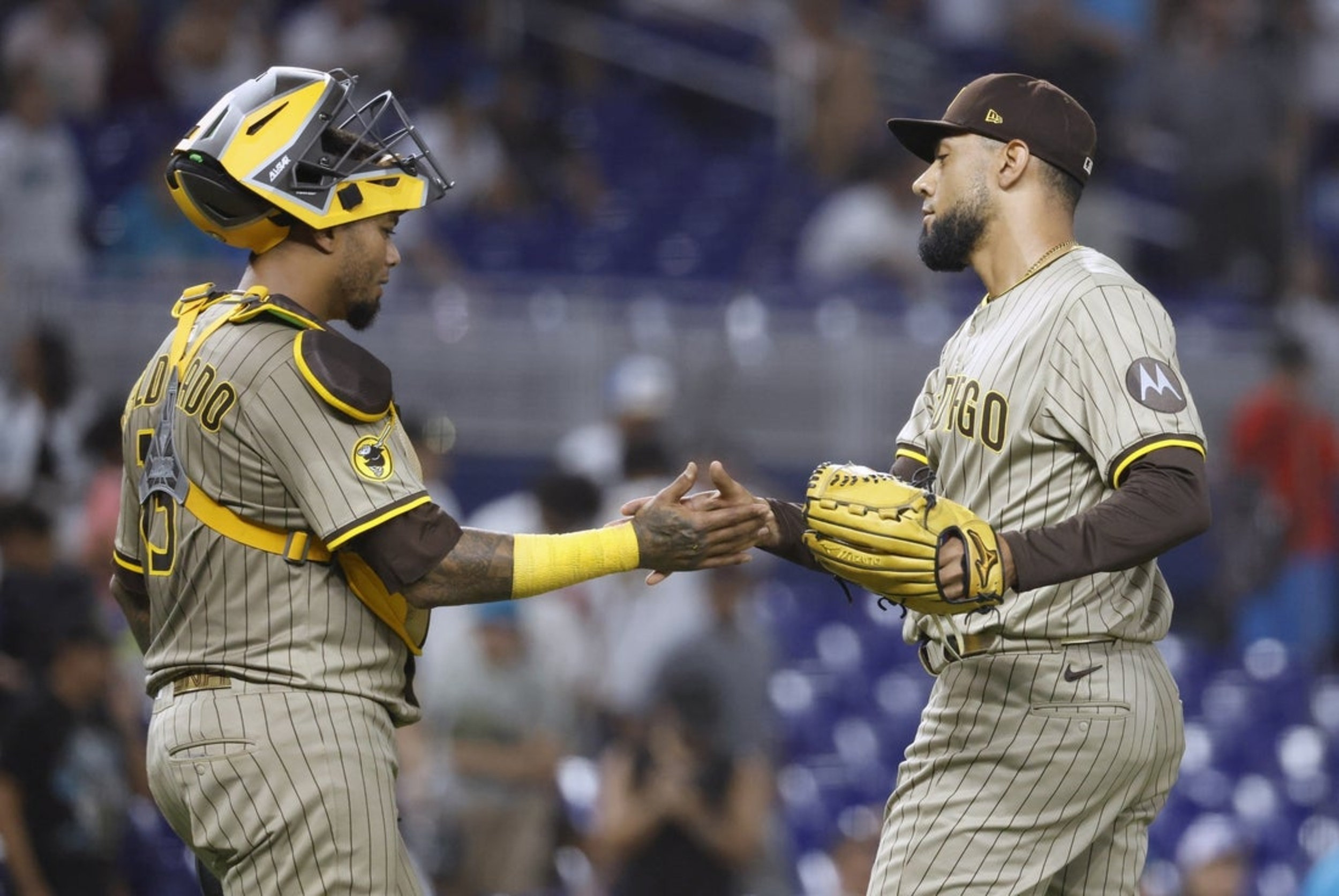 Behind loaded bullpen, Padres seek series win in Miami