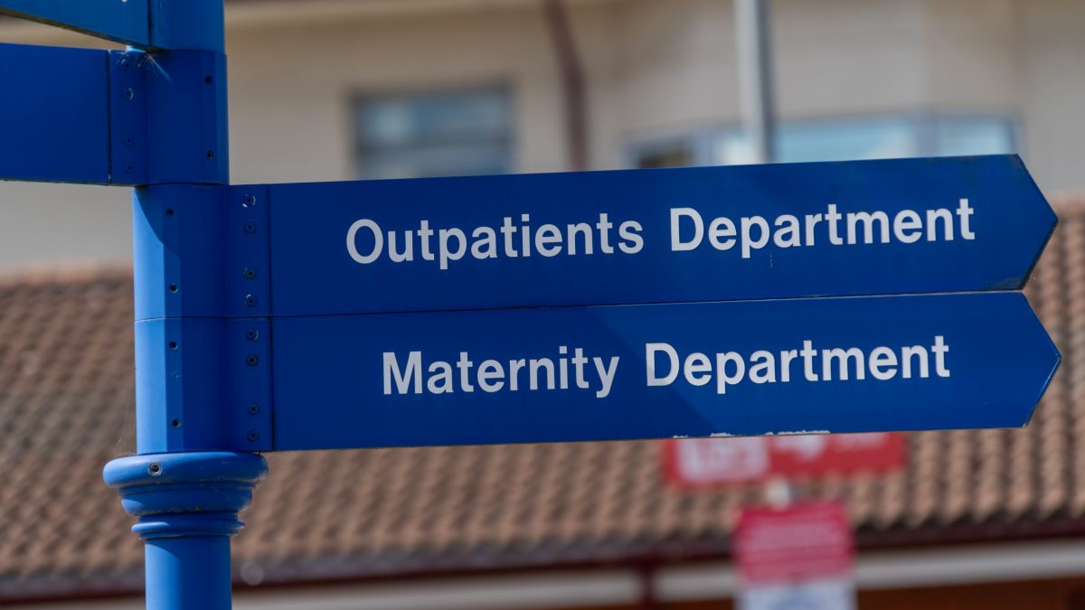 Hundreds of stillbirths linked to poor maternity care in NHS