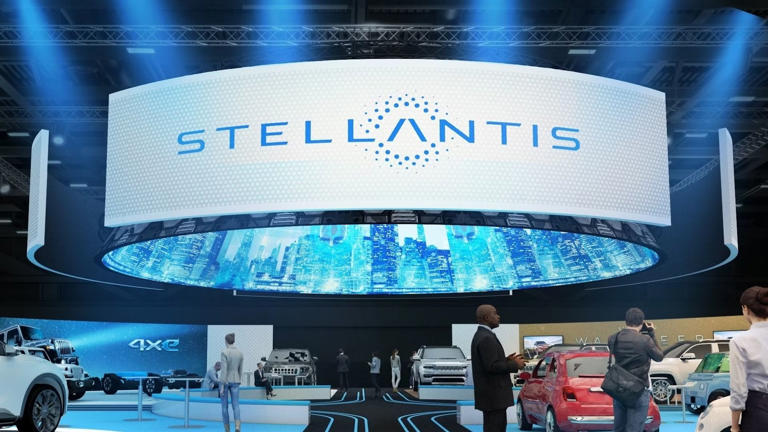 Stellantis Backs Down From Hydrogen Power