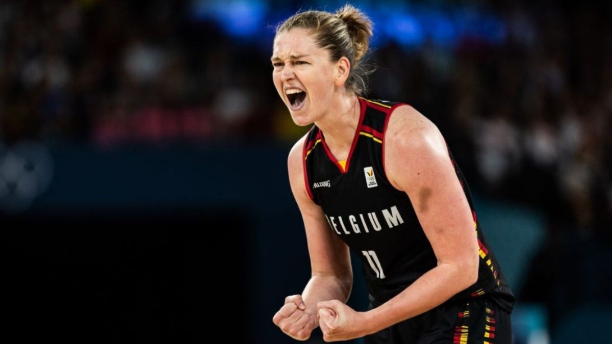 WNBA: Liberty signs Finals MVP, making a comeback after 2 years away
