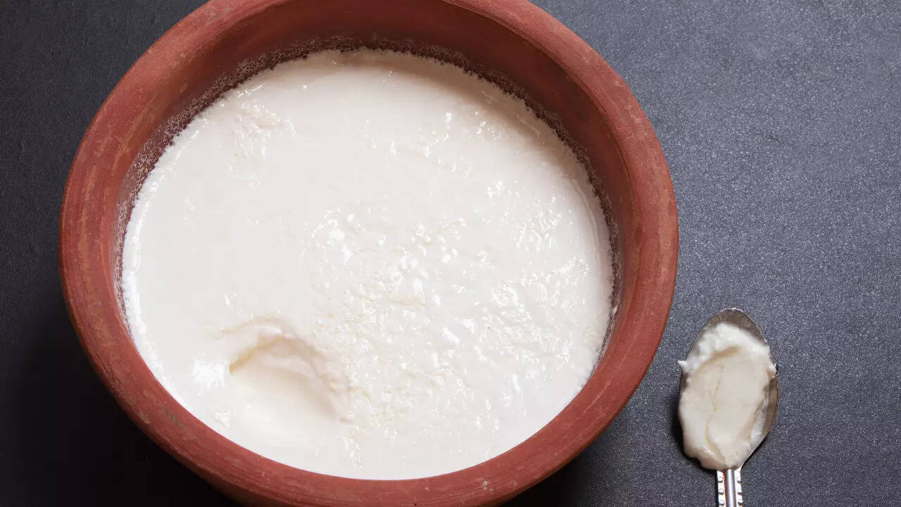 5 common mistakes to avoid while eating curd