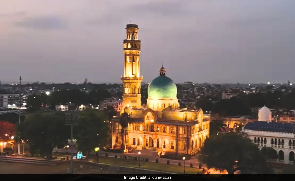 'Oxford Of The East': How One Indian University Molded Generations Of ...