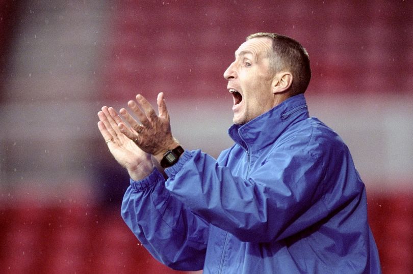 Wales football legend Joey Jones dies as tributes pour in for Liverpool ...