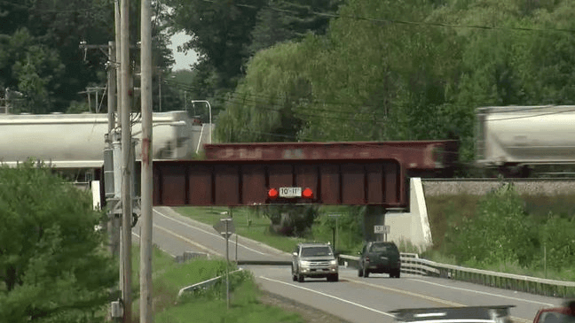 New York DOT launches campaign to raise awareness of bridge clearance ...