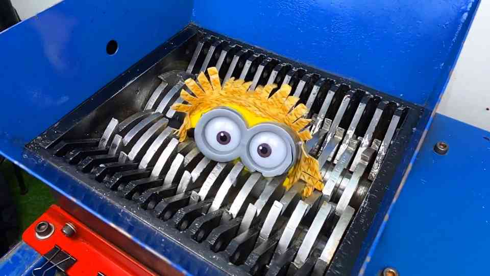 Shredding Minions with Real Shredder!