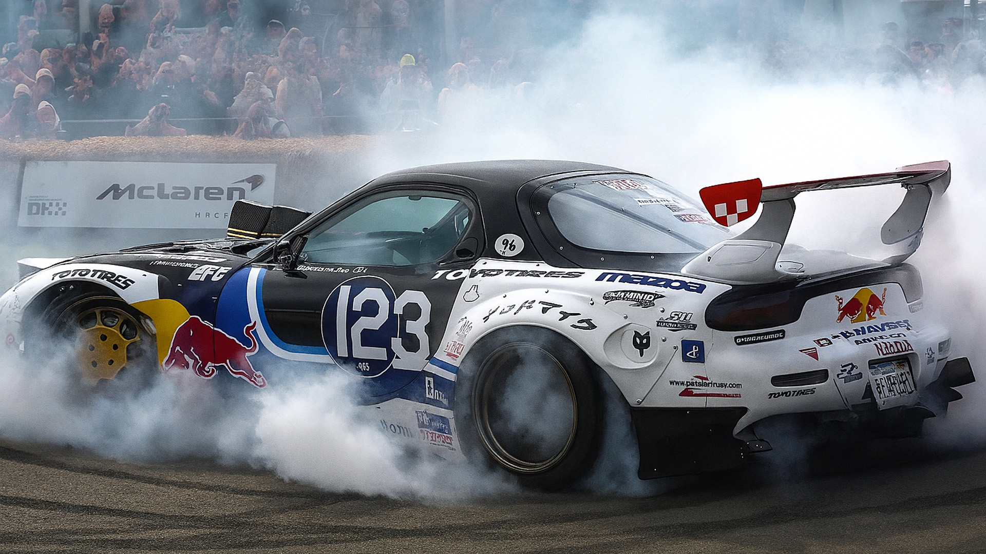 Mad Mikes Driftmaschinen in Goodwood – 4-Rotor RX-7, 3-Rotor McLaren ...