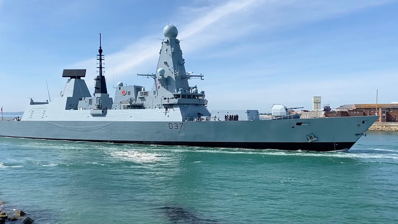 HMS Duncan Finishes Sea Trials and Returns Home