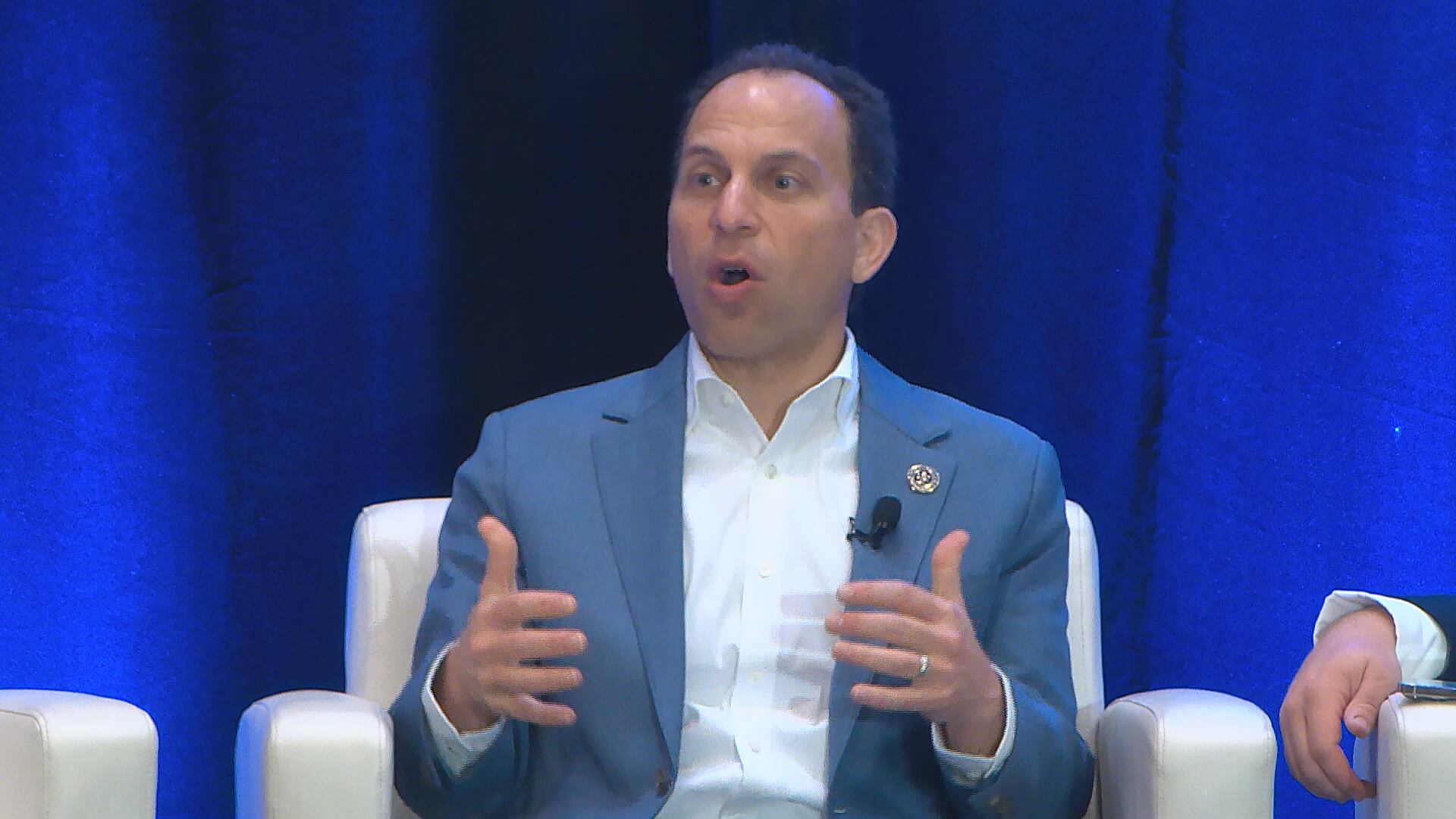 Louisville Mayor talks AI integration into city services