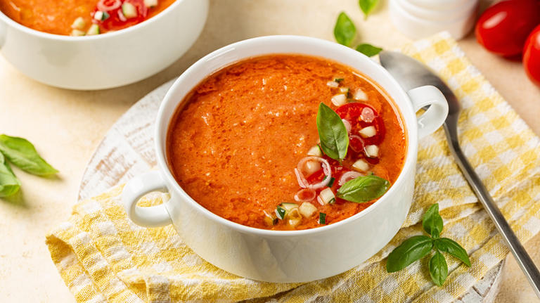 Vintage Soups We Miss Seeing On Restaurant Menus