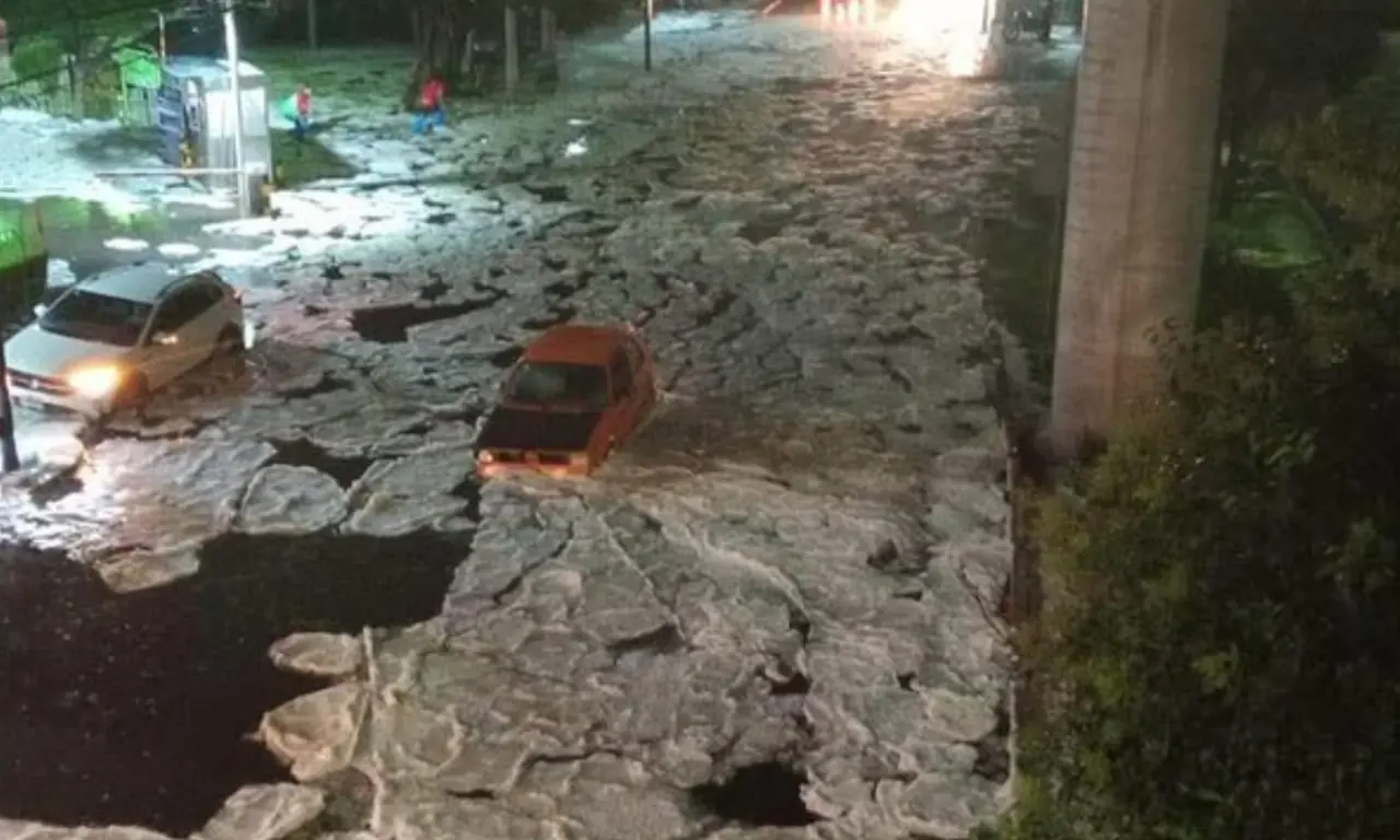 Difunden imágenes impactantes de la tromba que cayó en CDMX