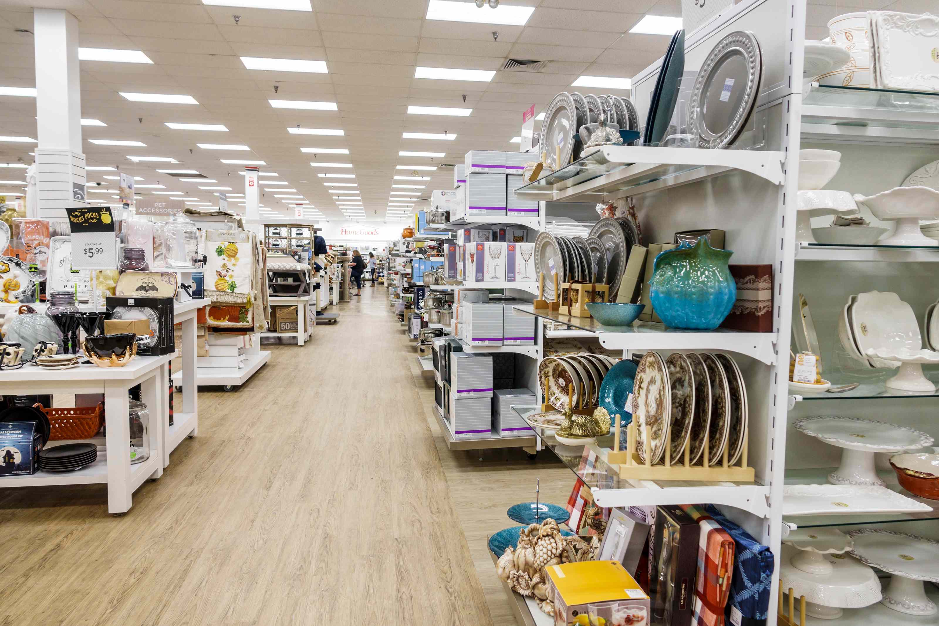 5 Things Designers Always Buy at Homegoods When They Spot Them