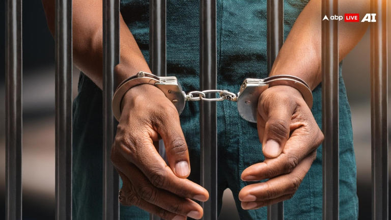 Delta Air Lines Pilot Accused Of Sexually Harassing Child, Arrested