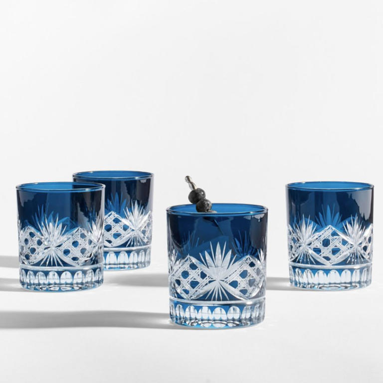 Dua Lipa’s Striking Blue Kitchen Wall Transforms a Classic Space ...