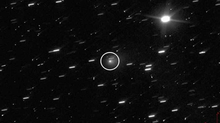 Hubble clicks first pictures of interstellar comet invading our Solar ...