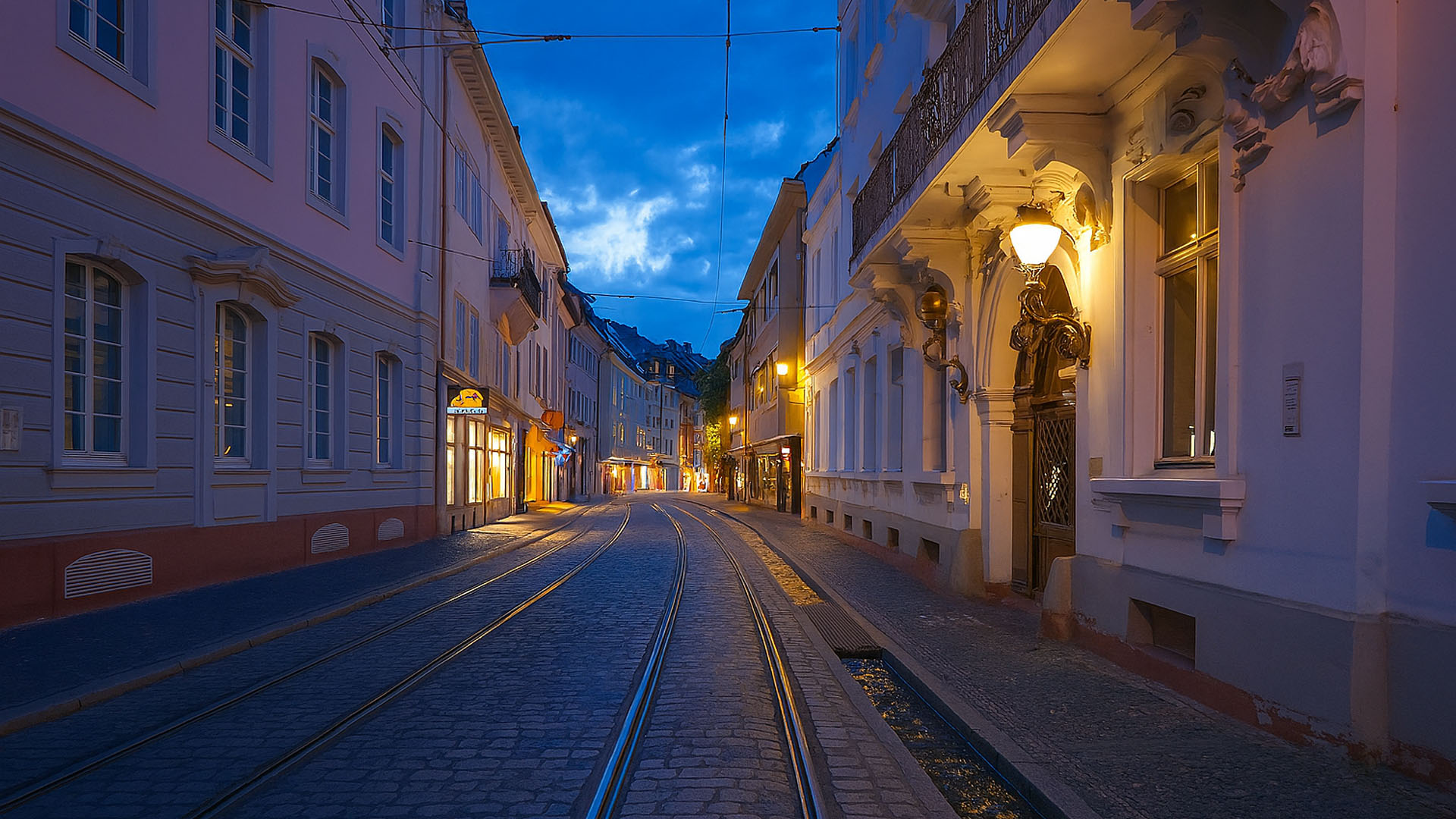 Passeggiata serale a Friburgo in Brisgovia - Esplorazione del centro ...