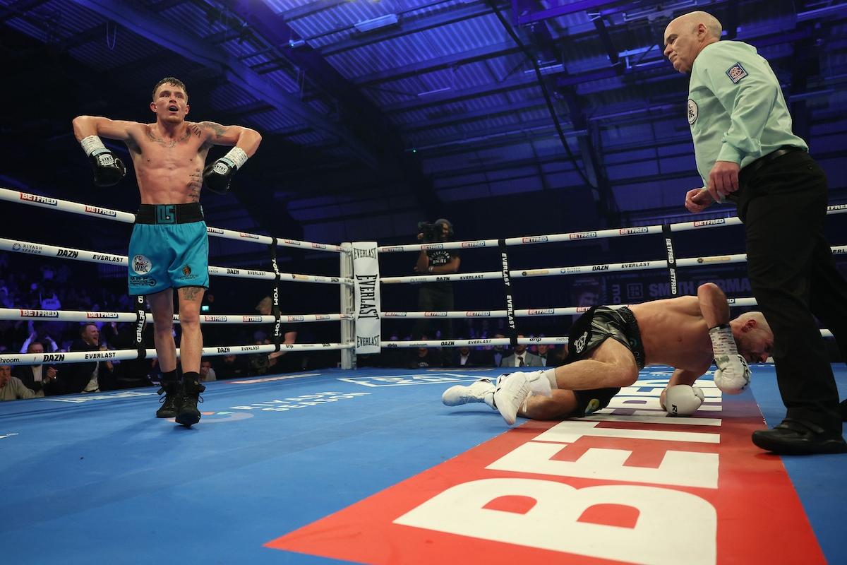 Dalton Smith stays grounded for world title bout