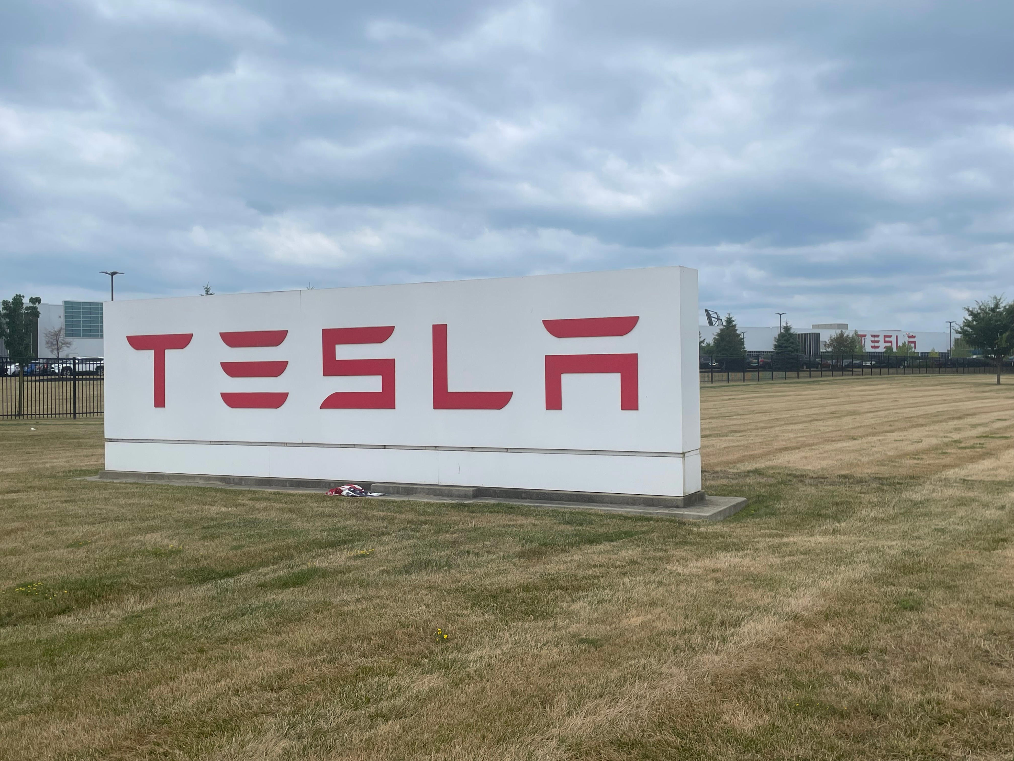 Mayoral candidates weigh in on future of Tesla Gigafactory in South Buffalo