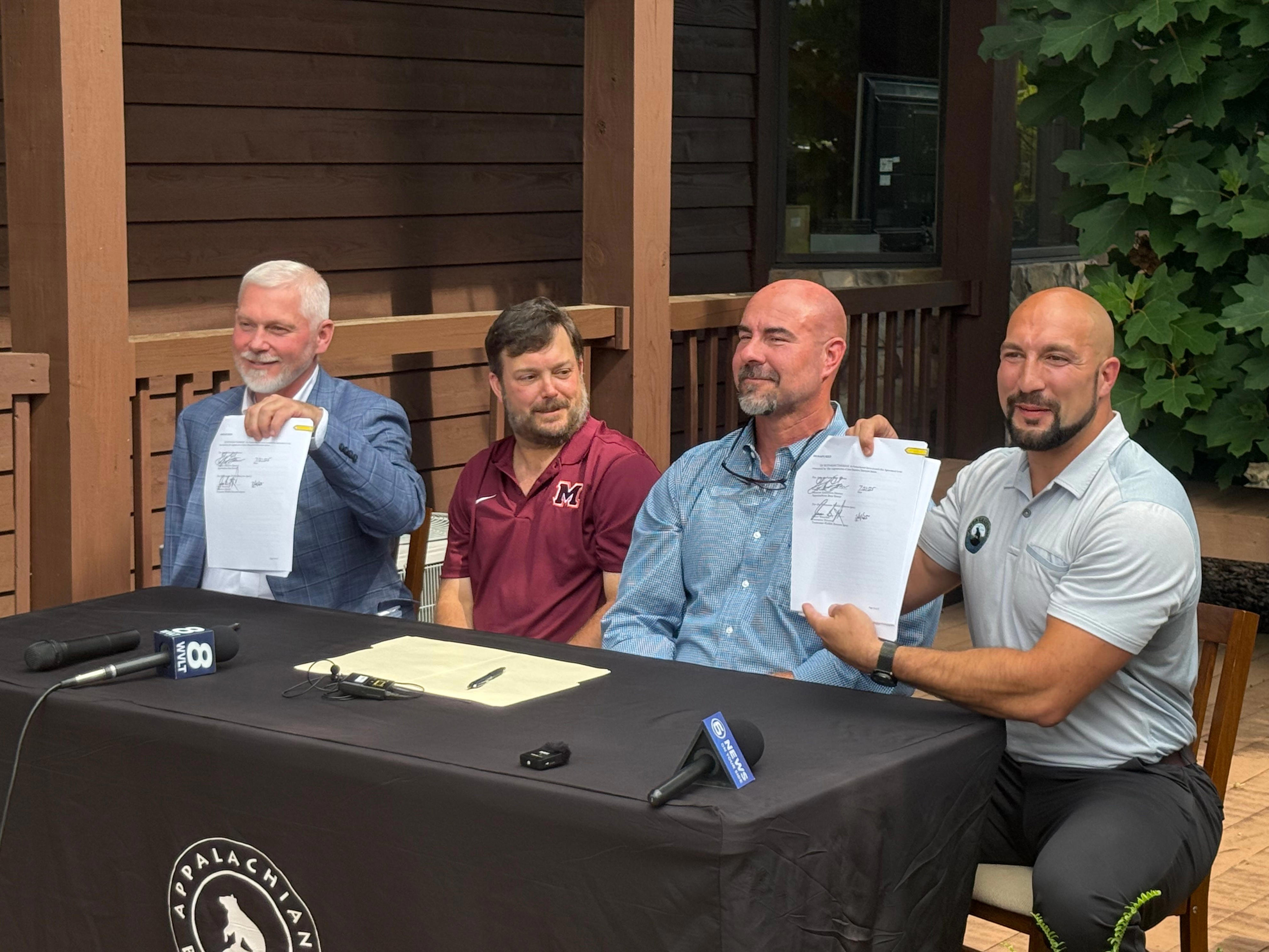 New safety standards mean Appalachian Bear Rescue could once again take ...