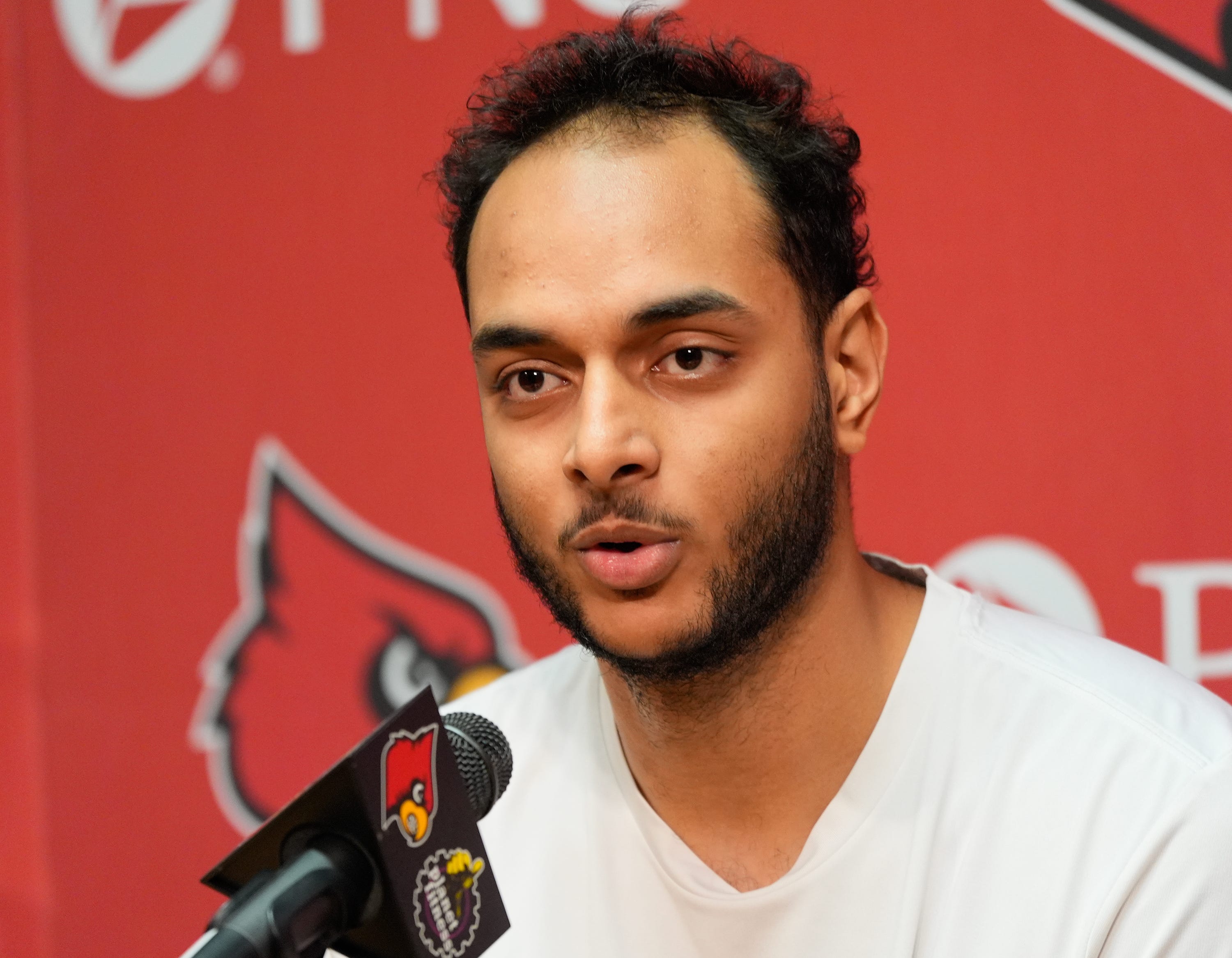 Scouting Louisville basketball's 2025-26 roster: Aly Khalifa