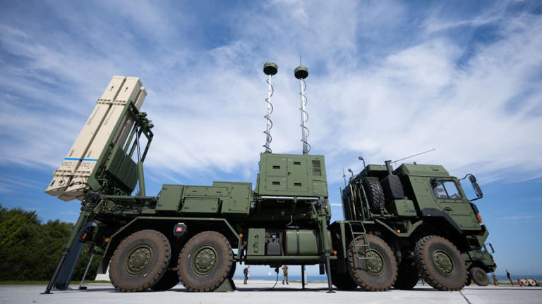 Pour 550 millions de francs: La Suisse renforce sa défense sol-air avec ...