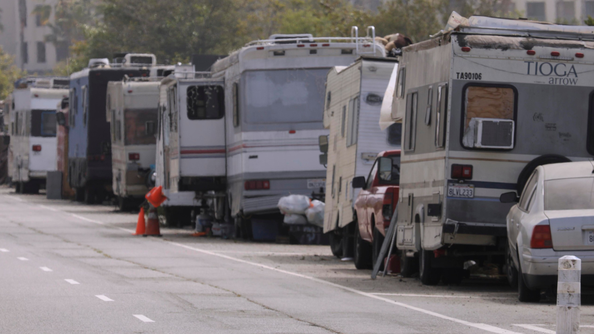 San Francisco Moves to Ban RV Living Amid Housing Crisis Debate