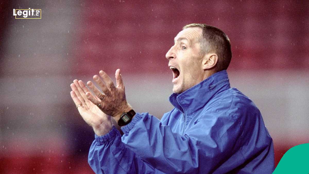 Fans mourn the death of Chelsea and Liverpool legend days after Club ...