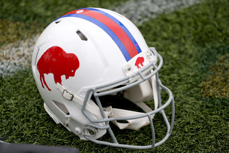 Why the Bills and Falcons are wearing throwback uniforms on Monday ...
