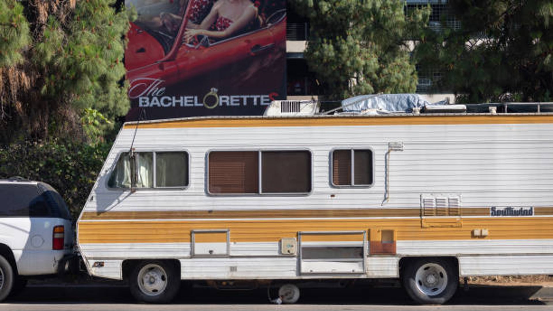 San Francisco To Ban Homeless From Living In RVs