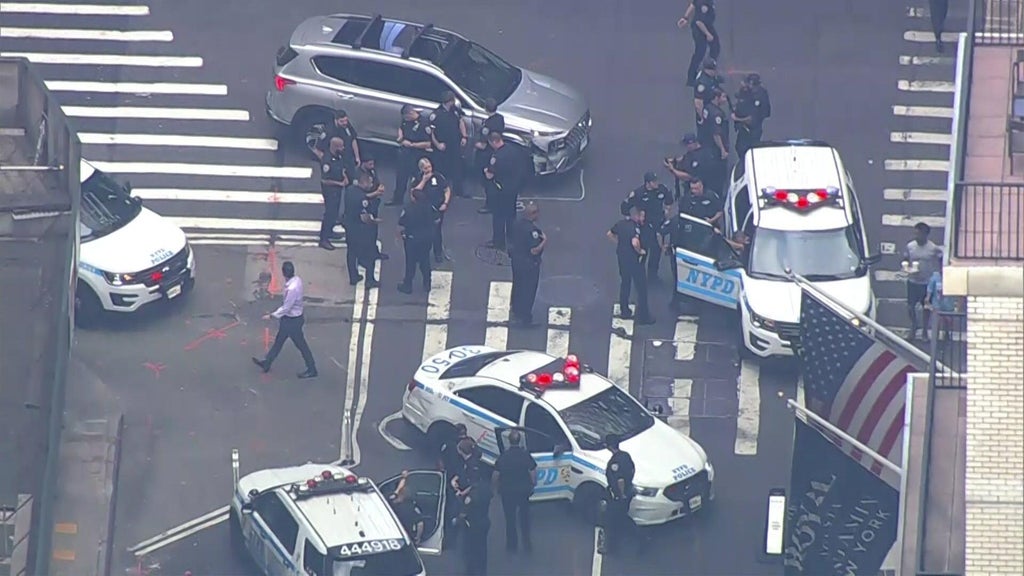Suspect hit NYPD cars, sideswiped other vehicles during Manhattan ...