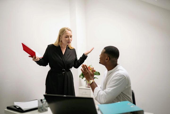 Words That Quietly Make You Seem Less Competent