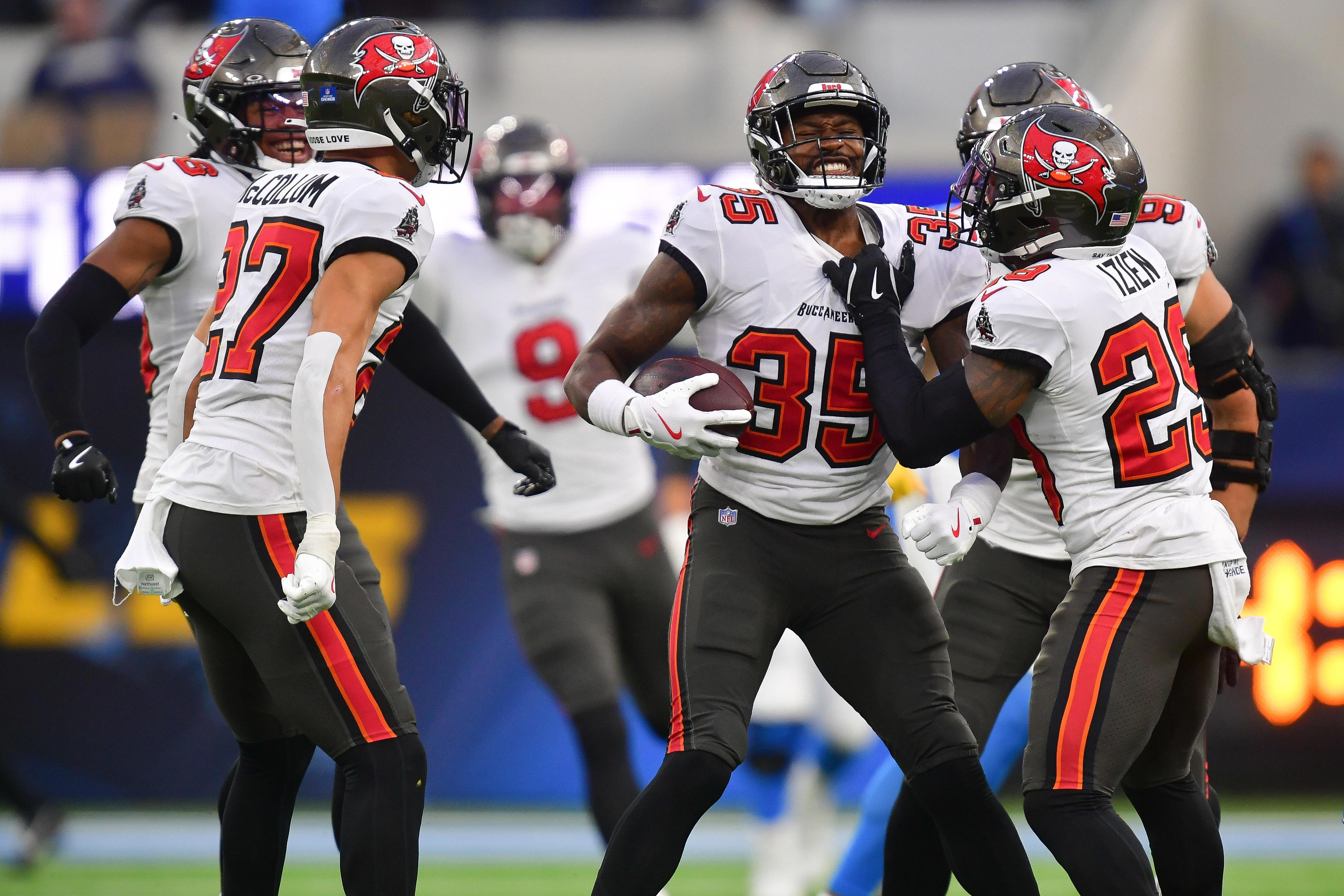 Buccaneers' Jamel Dean ends up with new team in PFF's 2019 NFL re-draft