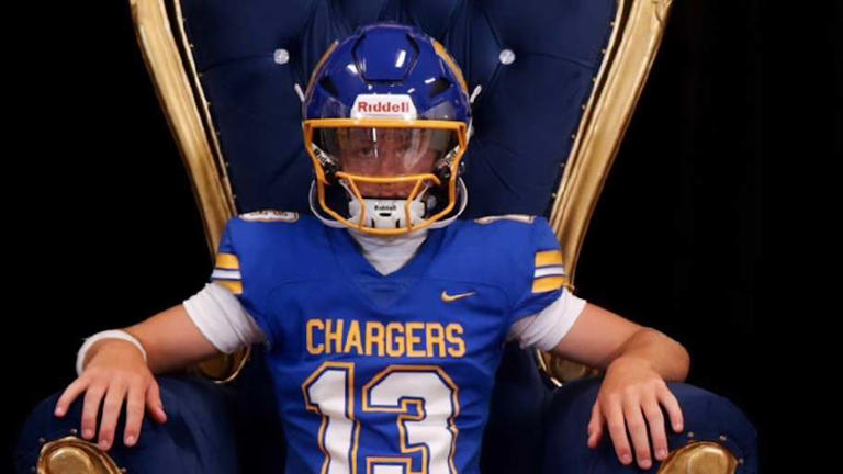 Lane Kiffin shares sweet moment with reconciled wife Layla before Ole Miss season