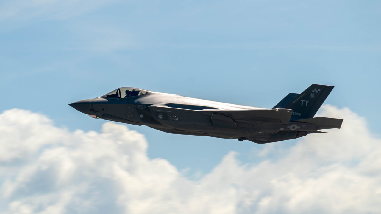 A US Navy F-35C Fighter Jet Crashed in California